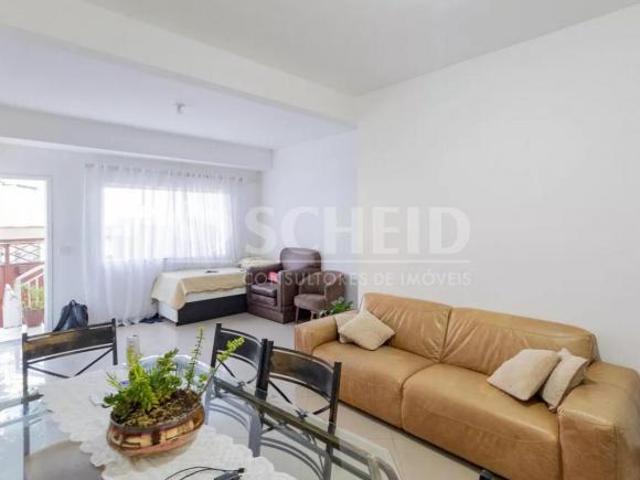 Sobrado semi novo com 03 suítes e 05 vagas