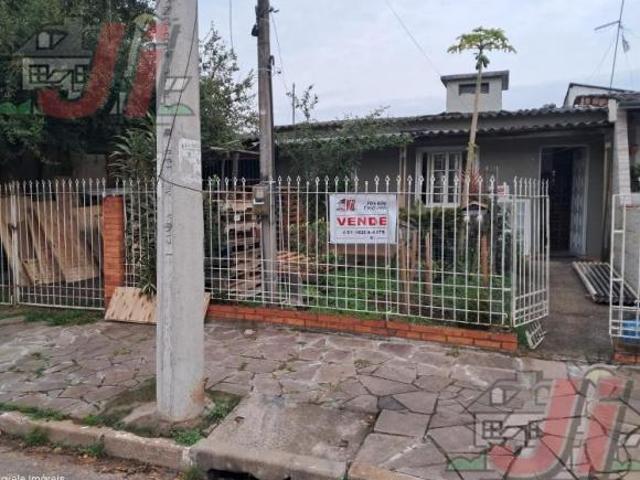 Sobrado semimobiliado em Guajuviras na Rua 112. Localização privilegiada, confira!