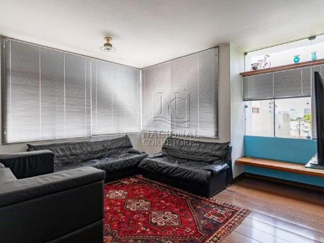 Sobrado sofisticado à venda com 389m² na Vila Assunção – 4 dormitórios, suíte co