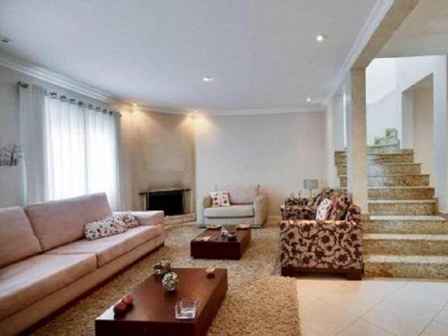 Casa com 230 m² e 3 quartos em venda Vila Aurora