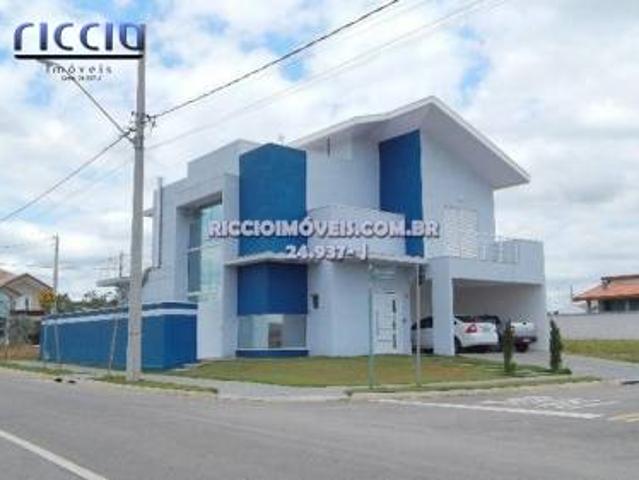 Sobrado Terras do Vale Caçapava 4 dorms 4 suite Ac. PERMUTA