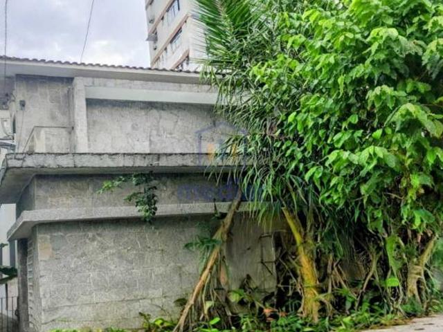 Sobrado terreno 13 x 40, área construída 307 m²