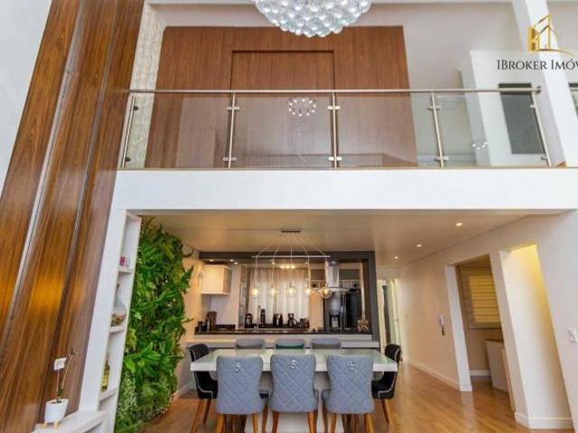 Sobrado todo MOBILIADO com 3 suítes à venda, 185 m² por R$ 1.530.000 Uberaba Curitiba/PR