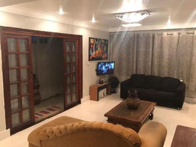 SOBRADO TOTALMENTE REFORMADO, 3 DORMS, 2 SUÍTES, 2 VAGAS! LINDO!