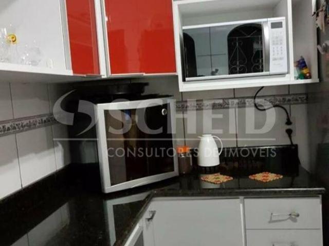 Sobrado três pavimentos, maravilhoso, proximo de comercio,transportes,escola,hospitais mercados