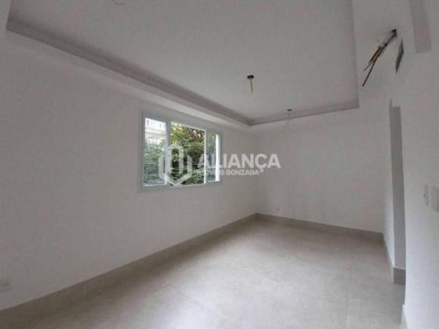 Sobrado Triplex, 3 dormitórios, 2 Suítes, 2 Vagas Gonzaga Santos/SP
