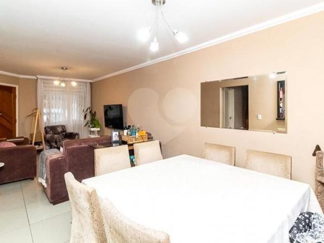 Sobrado Triplex 3 Quartos no Santa Candida