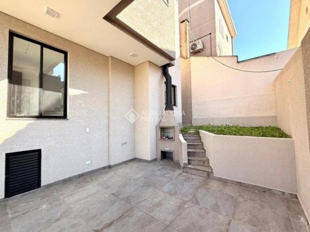 Sobrado triplex 3 Suítes Bairro Vista Alegre