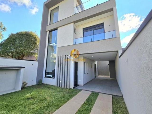 Sobrado triplex 3 quartos suíte, terraço gourmet Rua Maria Luiza Curial dos Santos 936 Boqueirão