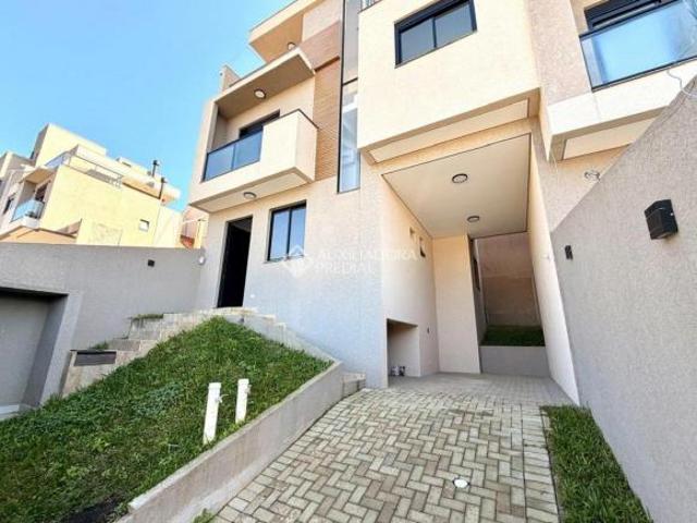 Sobrado triplex 3 suítes Bairro Vista Alegre