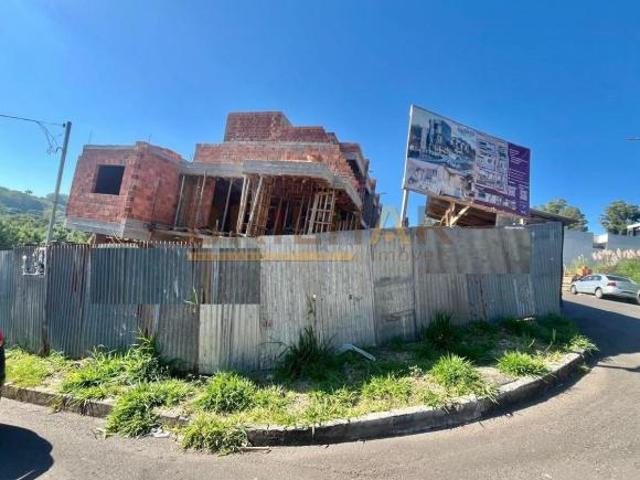 Sobrado triplex 02 dormitórios comprar bairro Bela Vista