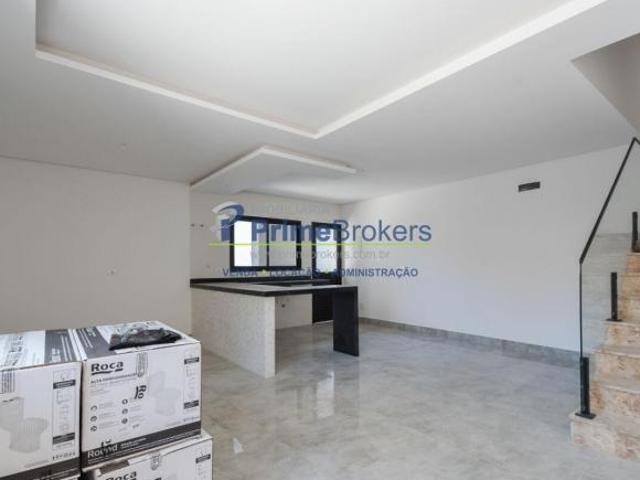 Sobrado Triplex, 150m² 3 Dormitórios, 1 Suíte, 2 Vagas, Área Gourmet Vila Gumercindo