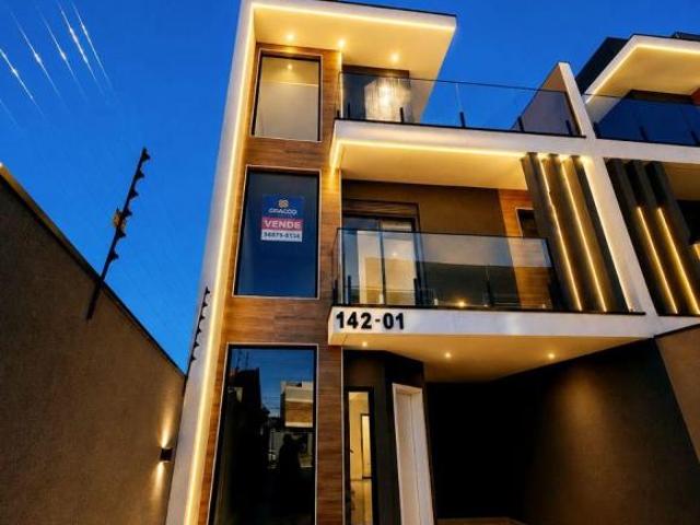 Sobrado Triplex 150m² 3 Quartos, 4 Vagas à venda no Portão Curitiba PR