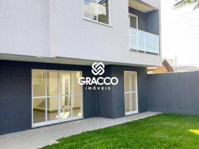 Sobrado Triplex 194m² com 3 Quartos, 2 Vagas, Quintal e Terraço Gourmet no Portão