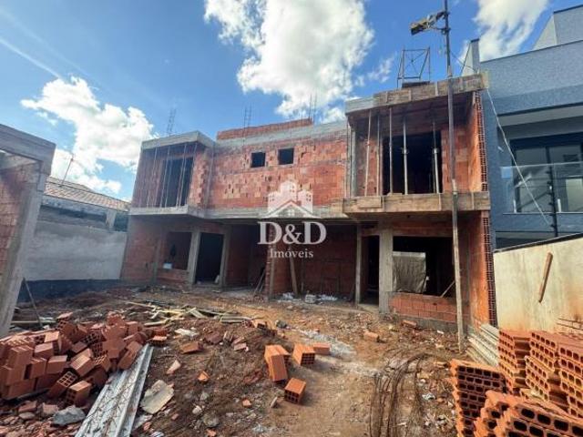 Sobrado Triplex com Churrasqueira no Terraço