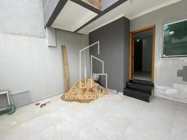 Sobrado TRIPLEX Com duas Suítes e 2 vagas