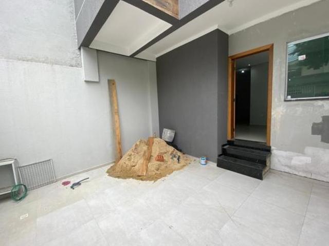 Sobrado TRIPLEX Com duas Suítes e 2 vagas