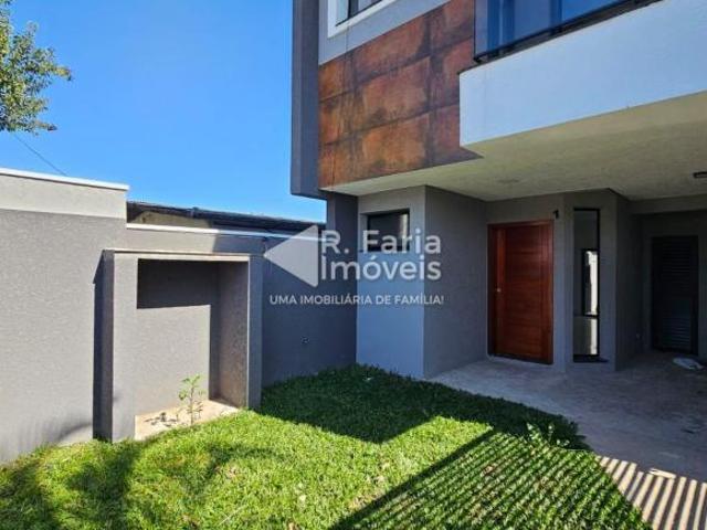 SOBRADO TRIPLEX COM EXCELENTE LOCALIZAÇÃO, ALTO PA