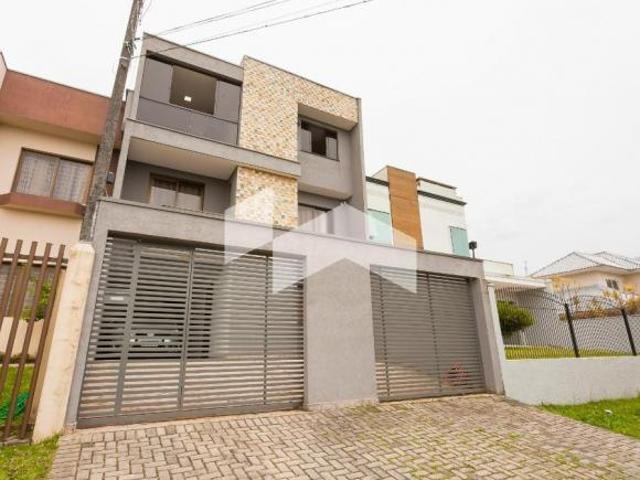 Sobrado triplex com espaço gourmet completo e teto retrátil – São Pedro | SJP