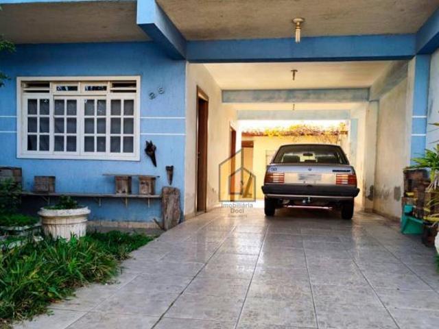 Sobrado Triplex com 04 Quartos no Boqueirão em Araucária PR A venda por R$850.000,00