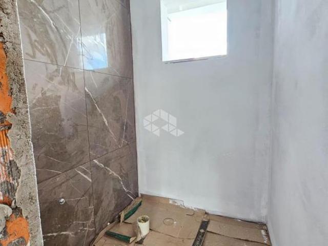 Sobrado Triplex com 2 dormitórios, sendo 1 suíte no bairro São Virgilio em Caxias do Sul