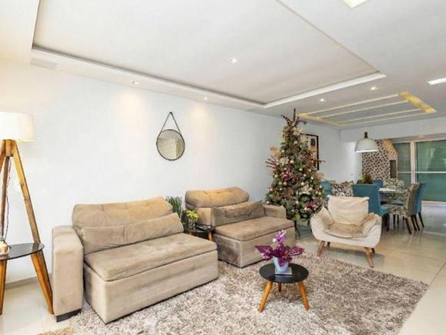 Sobrado Triplex com 3 dormitórios, 2 suítes à venda, 285 m² por R$ 1.099.000 Abranches Curitiba/