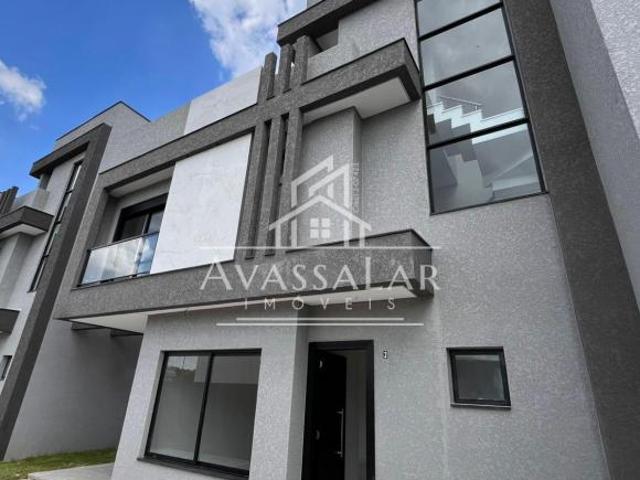 Sobrado triplex com 3 dormitórios e terraço à venda no Boqueirão | Curitiba/PR