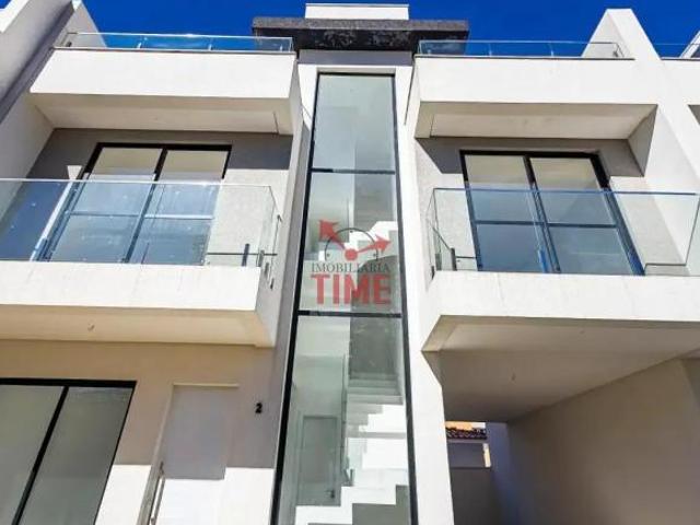 Sobrado Triplex com 3 quartos com 1 suíte à venda com 187 m² no Boa Vista