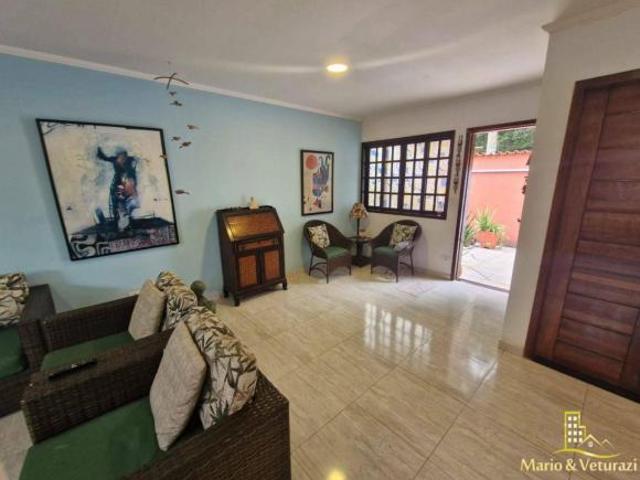 Sobrado tríplex com 5 suítes à venda, 240 m² por R$ 1.650.000 Tombo Guarujá/SP