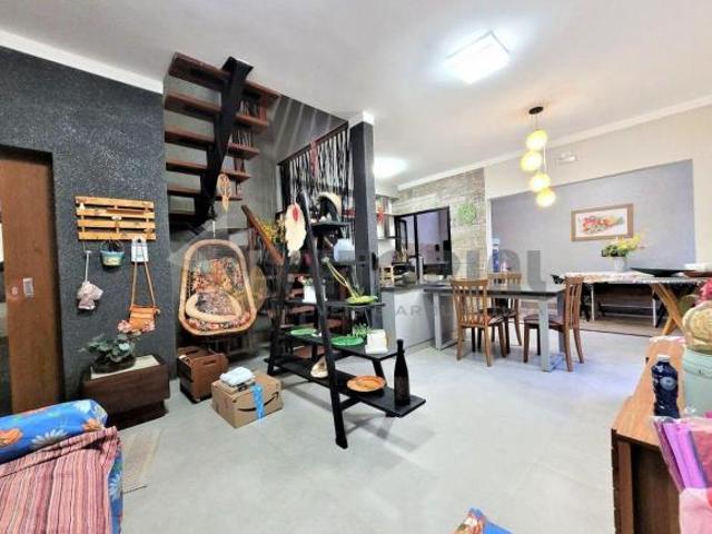 Sobrado Triplex à venda, 135 m² R$ 690.000,00 Massaguaçu Caraguatatuba/SP