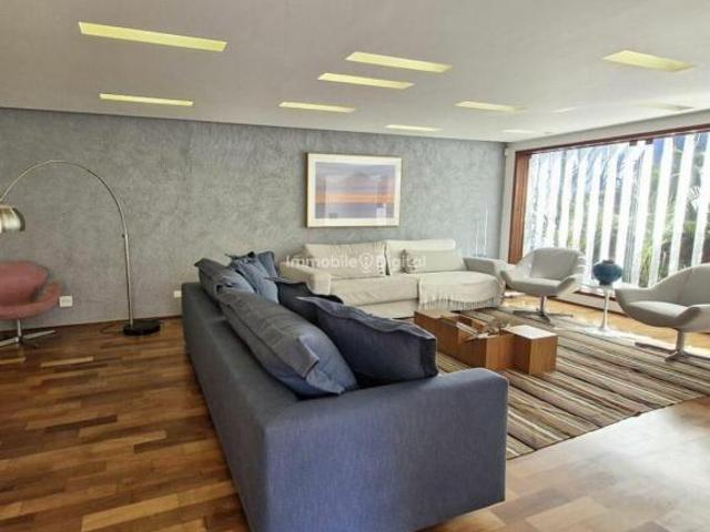 Sobrado Triplex à venda 315m com piscina no Jd Marajoara 3quartos, 3 vagas