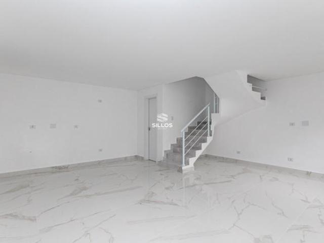 Sobrado Triplex à venda com 3 quartos em Santa Felicidade em Curitiba