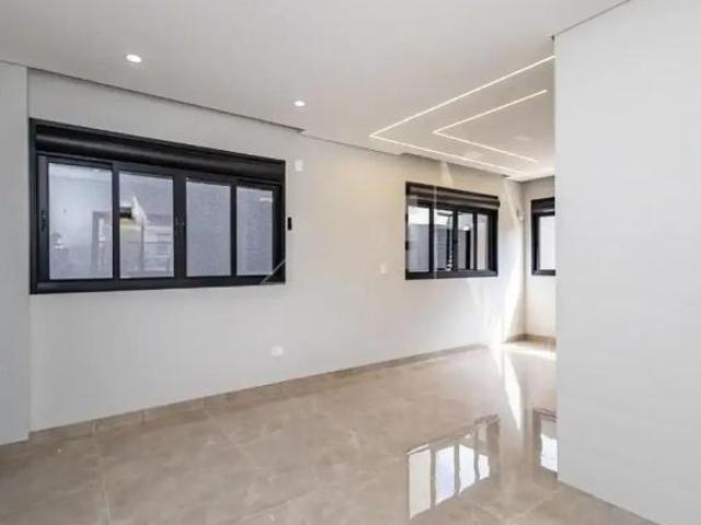 Sobrado Triplex a venda com 3 suítes, 2 vagas, no Novo Mundo
