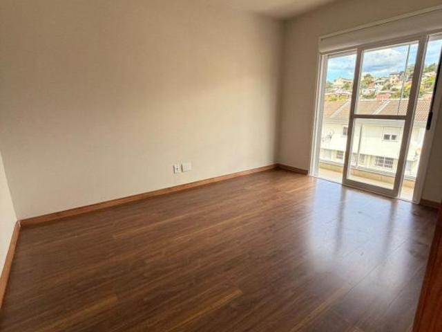 Sobrado Triplex à venda em Ana Rech