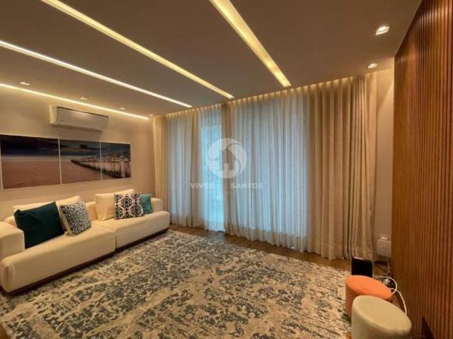 Sobrado Triplex à Venda na Vila Belmiro, Santos!
