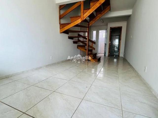 Sobrado Triplex à venda no bairro Jardim Iracema