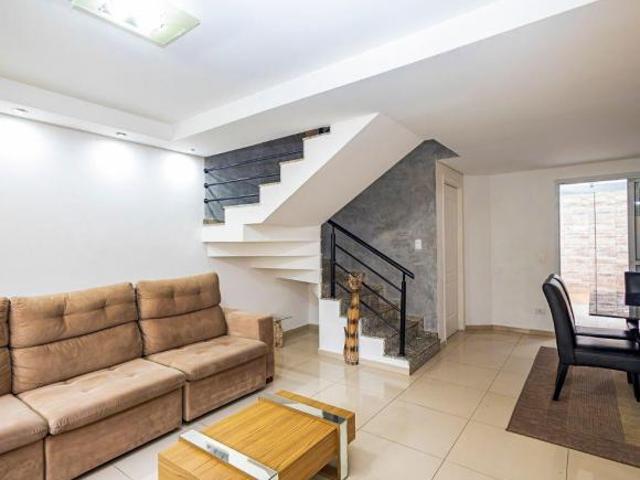 Sobrado Triplex a venda no PIlarzinho em condomínio 3 quartos Suite 2 vagas R$ 1.000.000.00