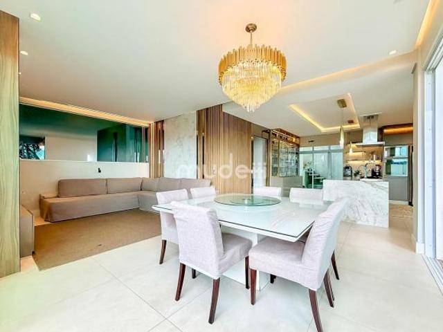 Sobrado Triplex Alto Padrão