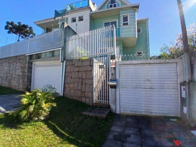 Sobrado triplex de 03 quartos à venda no Abranches