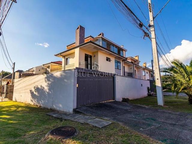 SOBRADO TRIPLEX DE ESQUINA, AO LADO DA UFPR COM 02