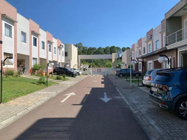 Sobrado Triplex em Condomínio | 3 Quartos com Suíte | Alto Boqueirão