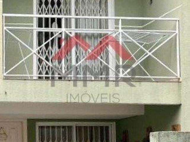 SOBRADO TRIPLEX EM CONDOMÍNIO NO GUAIRA!
