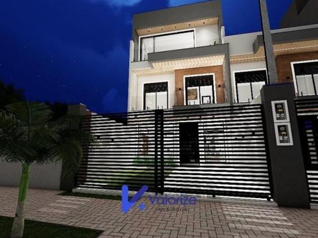 Sobrado triplex em obras em Praia Grande Matinhos