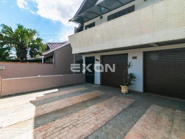 Sobrado Triplex – Espaço, Conforto e Versatilidade no Pinheirinho!