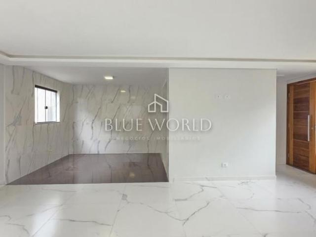 Sobrado Triplex Espaçoso e Moderno com 138m²