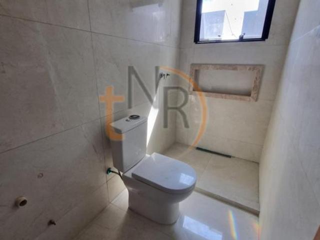 Sobrado Triplex frente rua! 3 dorms. e 2 Vagas