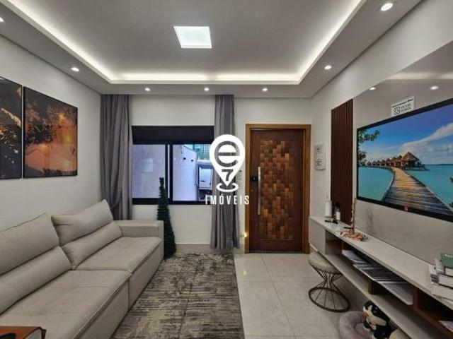 SOBRADO TRIPLEX MOBILIADO
