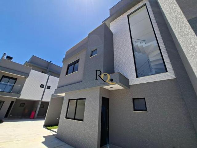 SOBRADO TRÍPLEX NOVO Á VENDA BAIRRO UBERABA TERRAÇO COM CHURRASQUEIRA