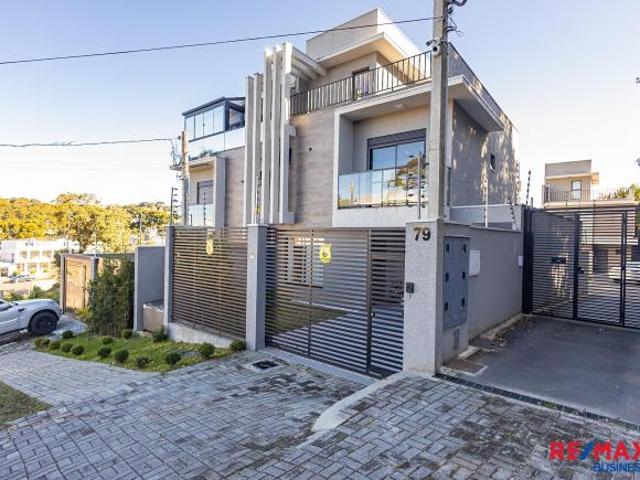 Sobrado Triplex Novo á venda,136m² c/ Terraço Incrível no Cascatinha Curitiba PR