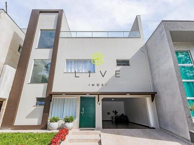 Sobrado triplex no Condomínio Residencial Parque das Palmeiras, com 05 dormitórios, no Santa Cândida